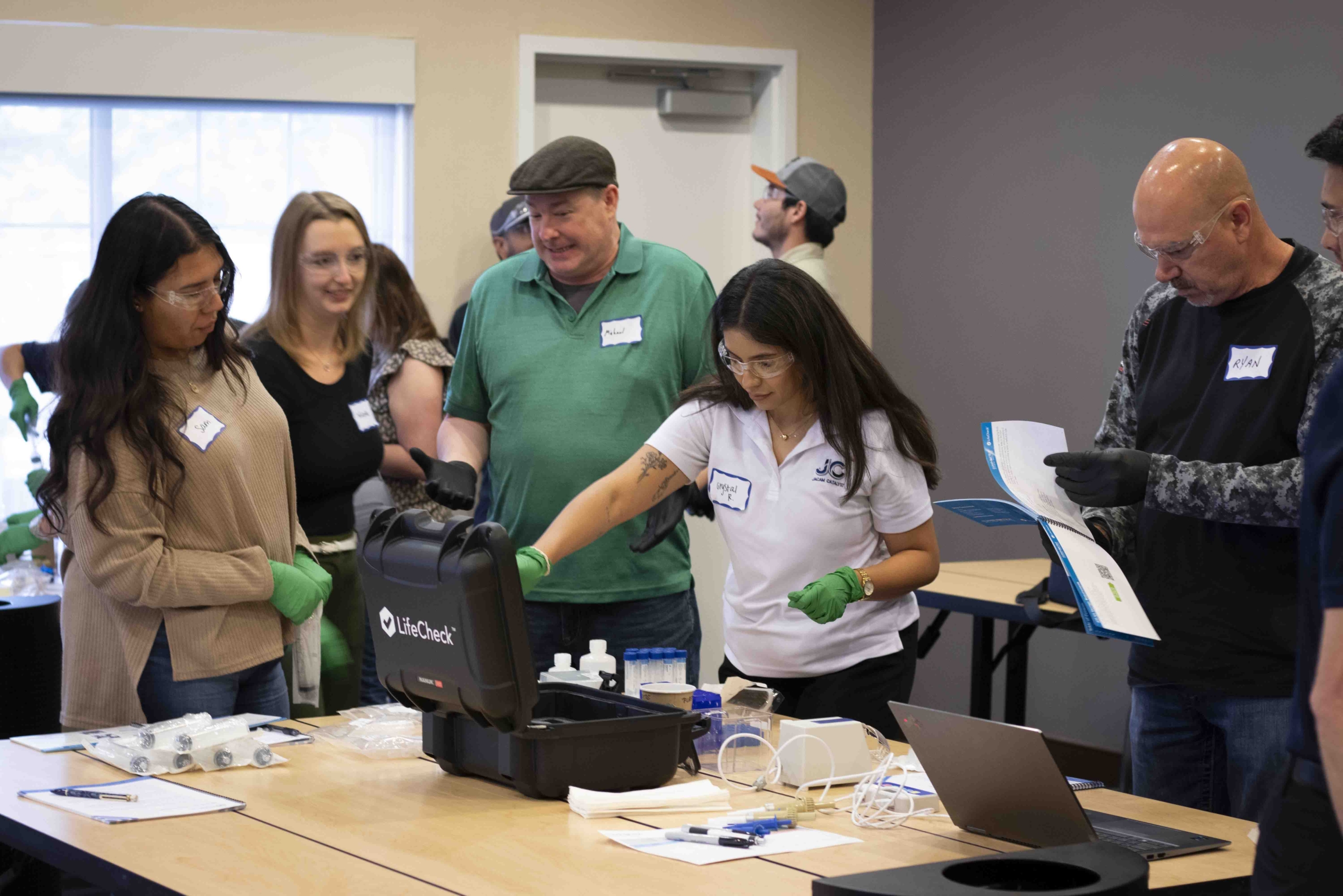Practical Oilfield Microbiology Training at Luminultra